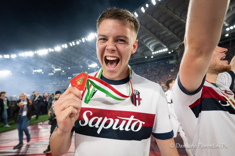 Ufficiale: Emil Holm si trasferisce alla Juventus. I dettagli