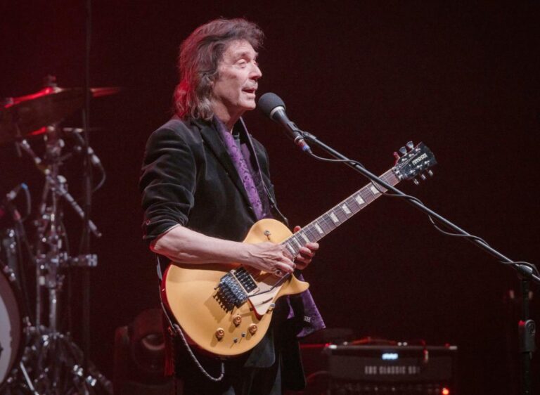 Genesis, Hackett omaggia i capolavori della band a Milano